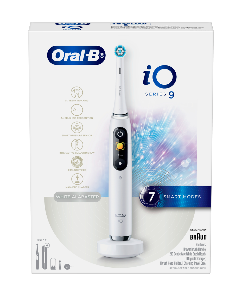 Oral-B | iO9 Electric Toothbrush with Travel Case - White | Shaver Shop